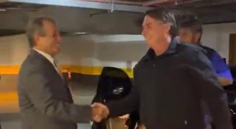 Na sede do PL, Bolsonaro é recebido por políticos e apoiadores | Gazeta ...